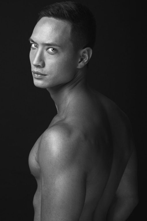 Ngắm trai đẹp U35 Kim Lý mặc sịp trắng khoe hàng nóng bỏng - Thế giới ...